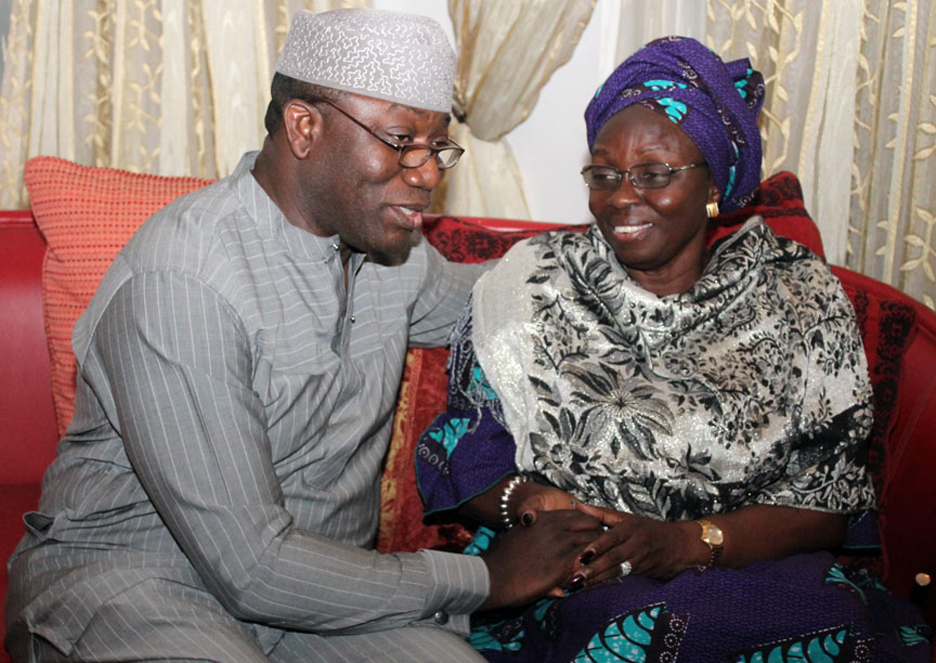 Alarinka Agbaye Travel and Tourism : AGAGU, AN EXEMPLARY LEADER – FAYEMI