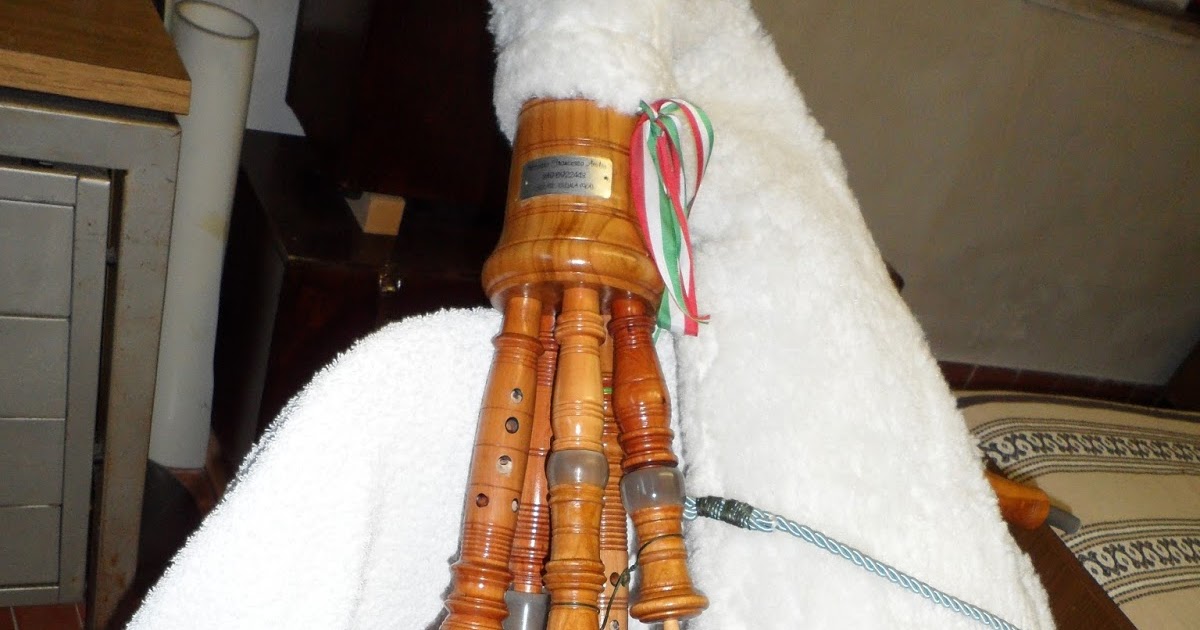 Le zampogne di Attilio: Zampogna Calabrese a 5 Fusi La Dorina