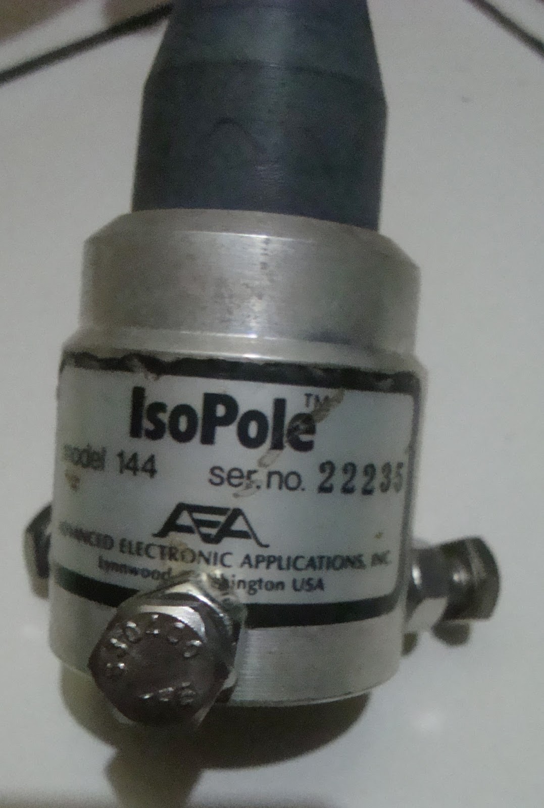 RADIO SELLER: Isopole 144 MHz ( Sold )