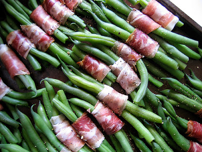 Picnic Weddings: Finger Foods For A Crowd