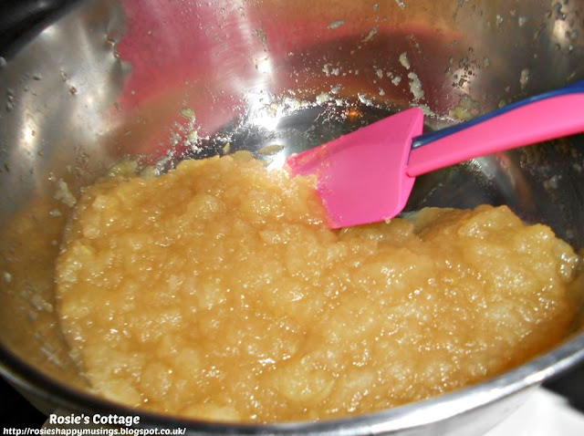 Rosie's Cottage: Rosie's Scottish Apple Turnover Recipe