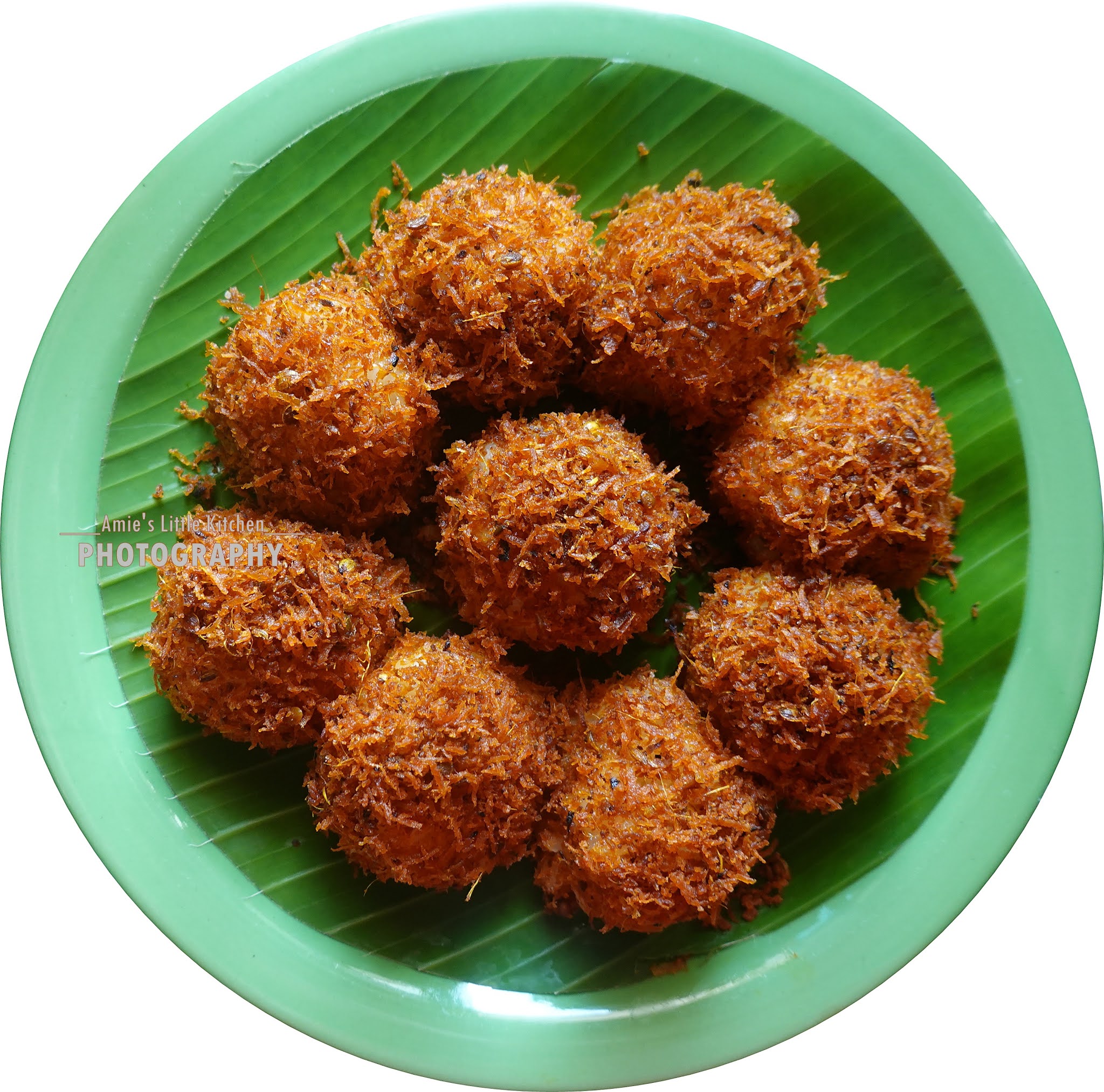 Pulut Serunding Kelapa & Secawan Teh Sabah Lemon Panas - Amie's Little ...