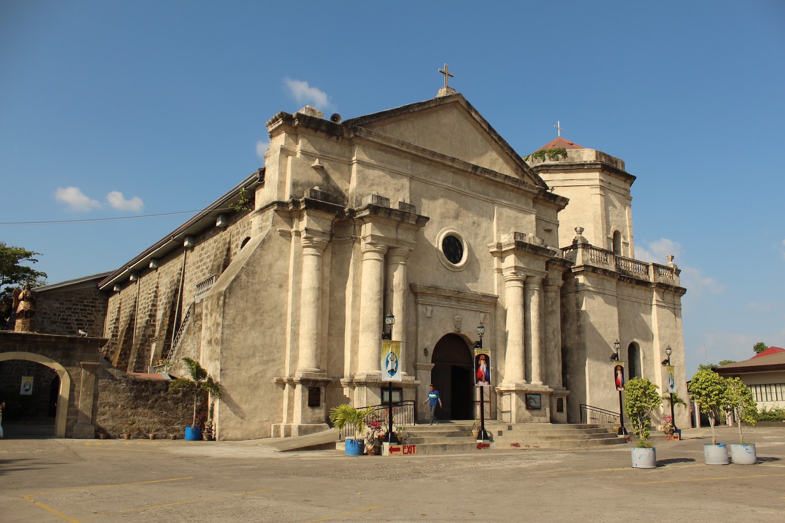Chronicles of a Traveller: The Unique and Cultural Town of Calaca ...