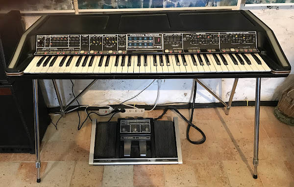 MATRIXSYNTH: Moog Polymoog 203a