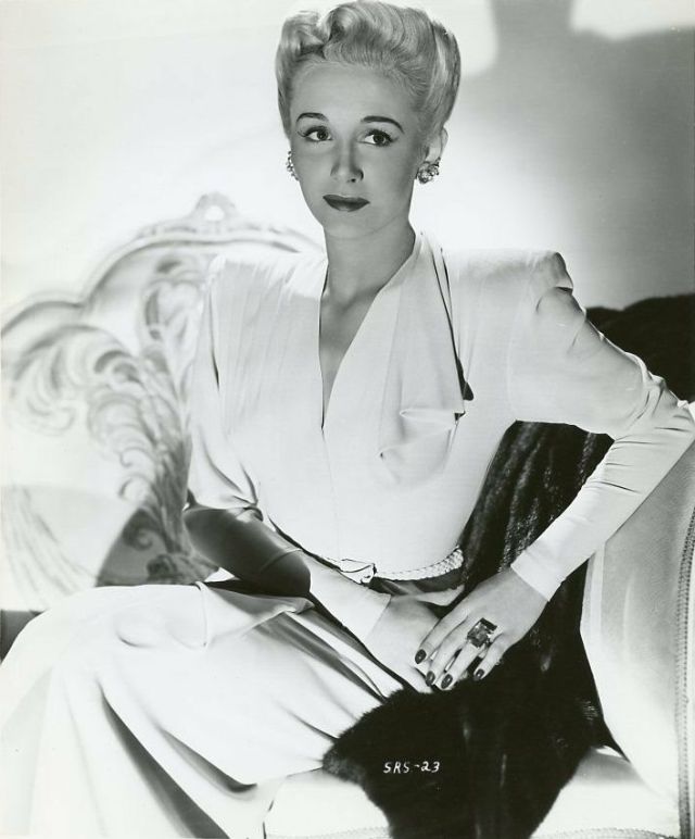 Beautiful Photos of Czech Figure Skater and Actress Vera Ralston in the ...