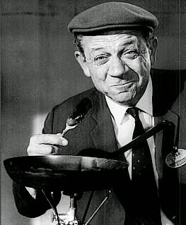 Carry On Blogging!: Sid James Looks At Life