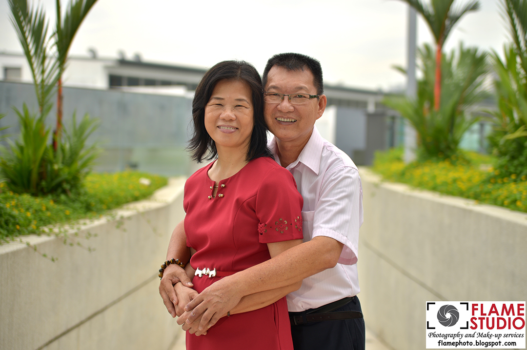 Flame Graduation Photography Studio: Graduation Convocation Family ...