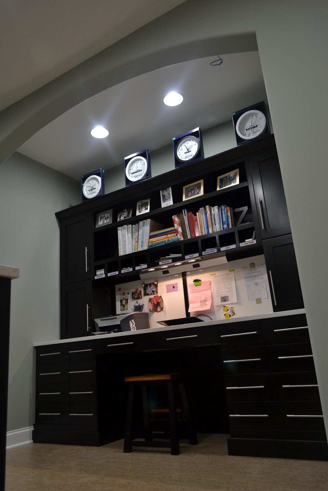 de Jong Dream House: Organizing the Command Center