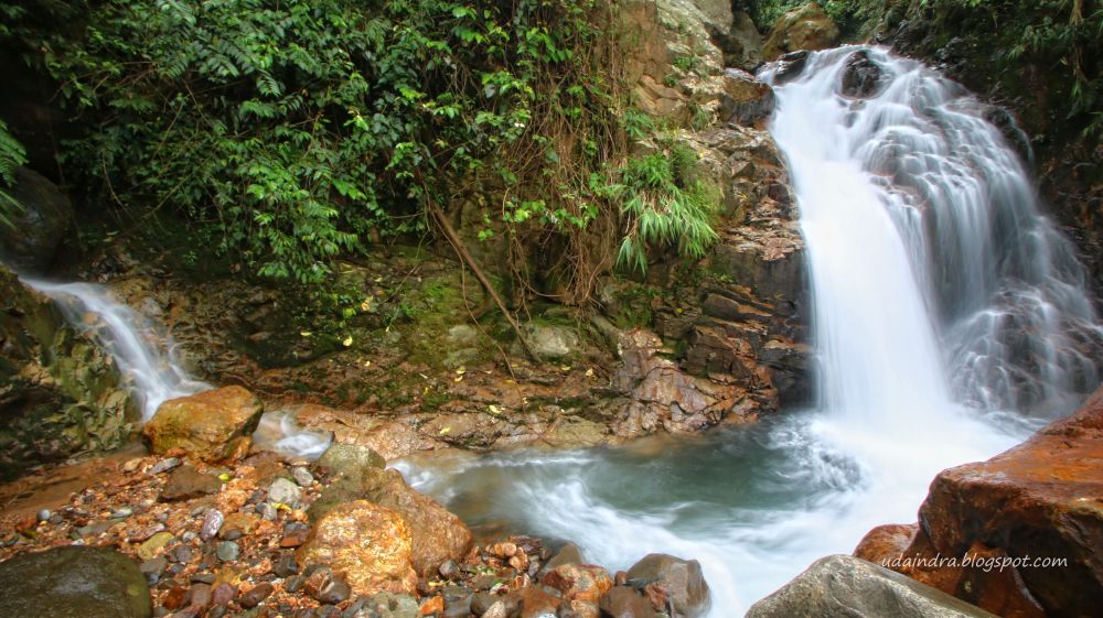 Curug Kembar, Curug Hordeng dan Curug Ciburial: Sebuah Perjalanan yang ...