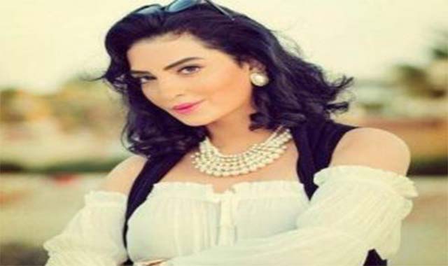 حورية فرغلي في أول ظهور لها في برنامج التاسعة