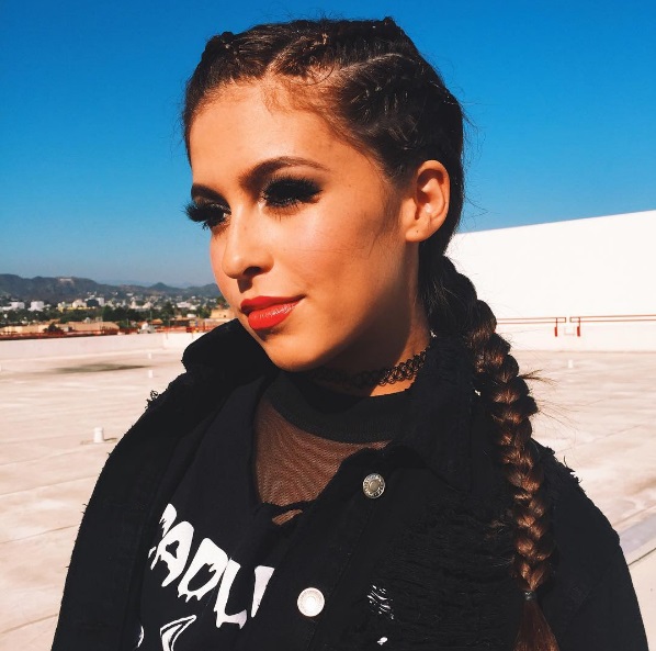 Simrin Player Fan Page