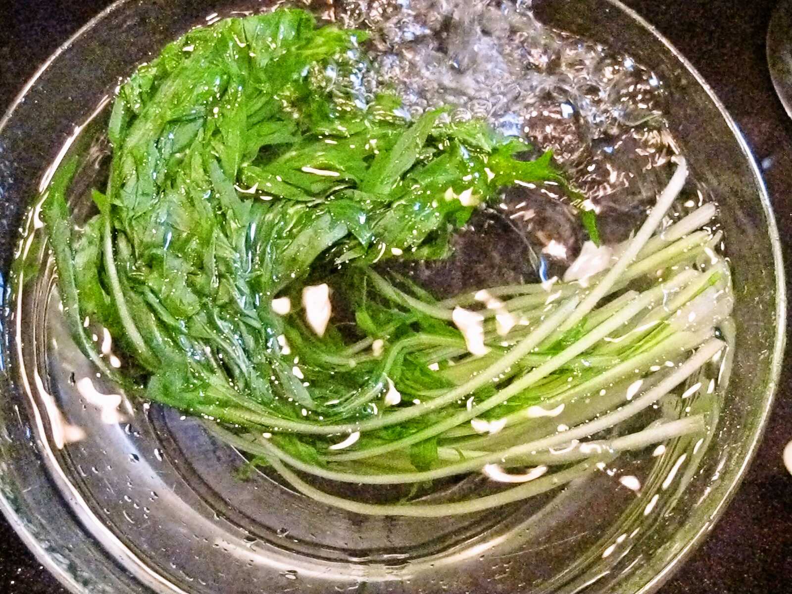 Recipes for Tom: Mizuna to horenso no ohitashi / mizuna and spinach in ...