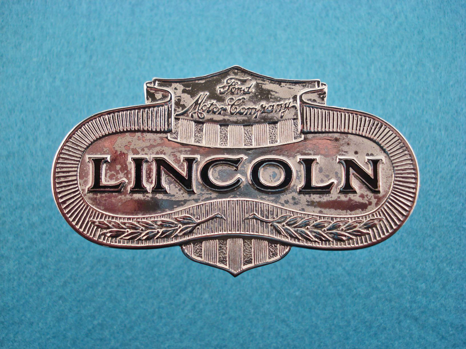 American Auto Emblems: LINCOLN