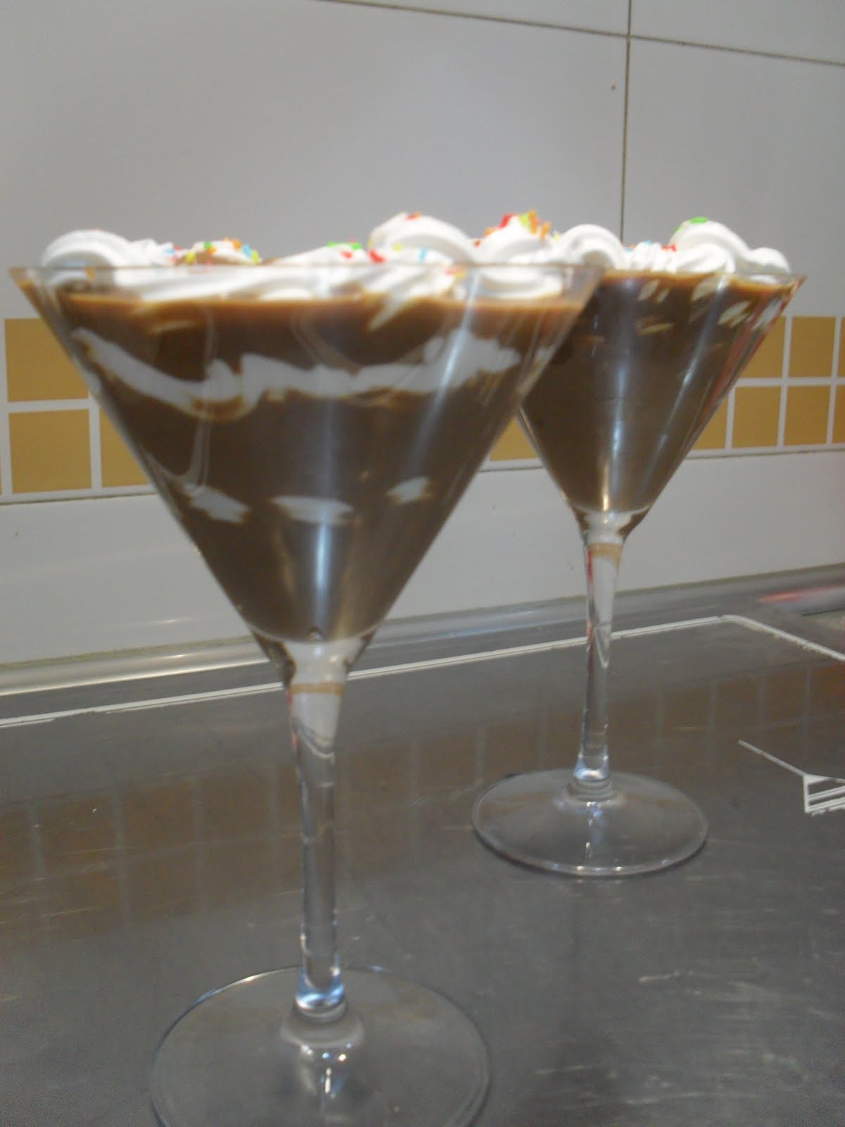 Pecaras de Gula: COPA DE CREMA DE CHOCOLATE CON NATA