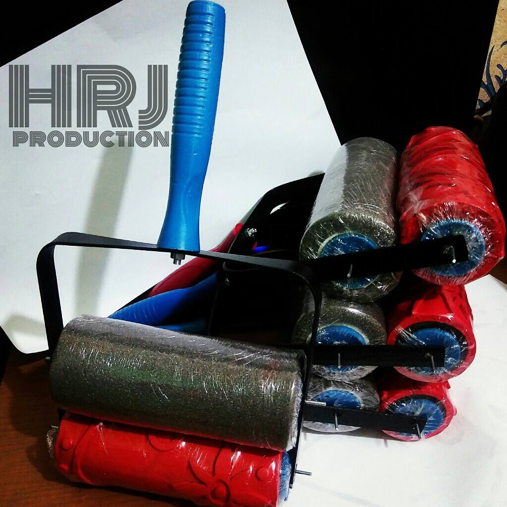 ROLL CAT MOTIF . ROLL CAT MOTIF