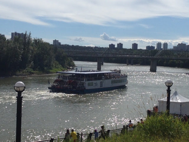 LIVING THE GARDENING LIFE: Edmonton Queen the Riverboat