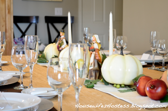 Thanksgiving Table and Menu - Housewife2Hostess