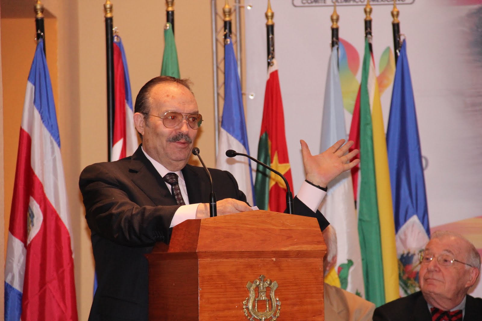 The Sport Press: ODECABE: a un tercer término Héctor Cardona