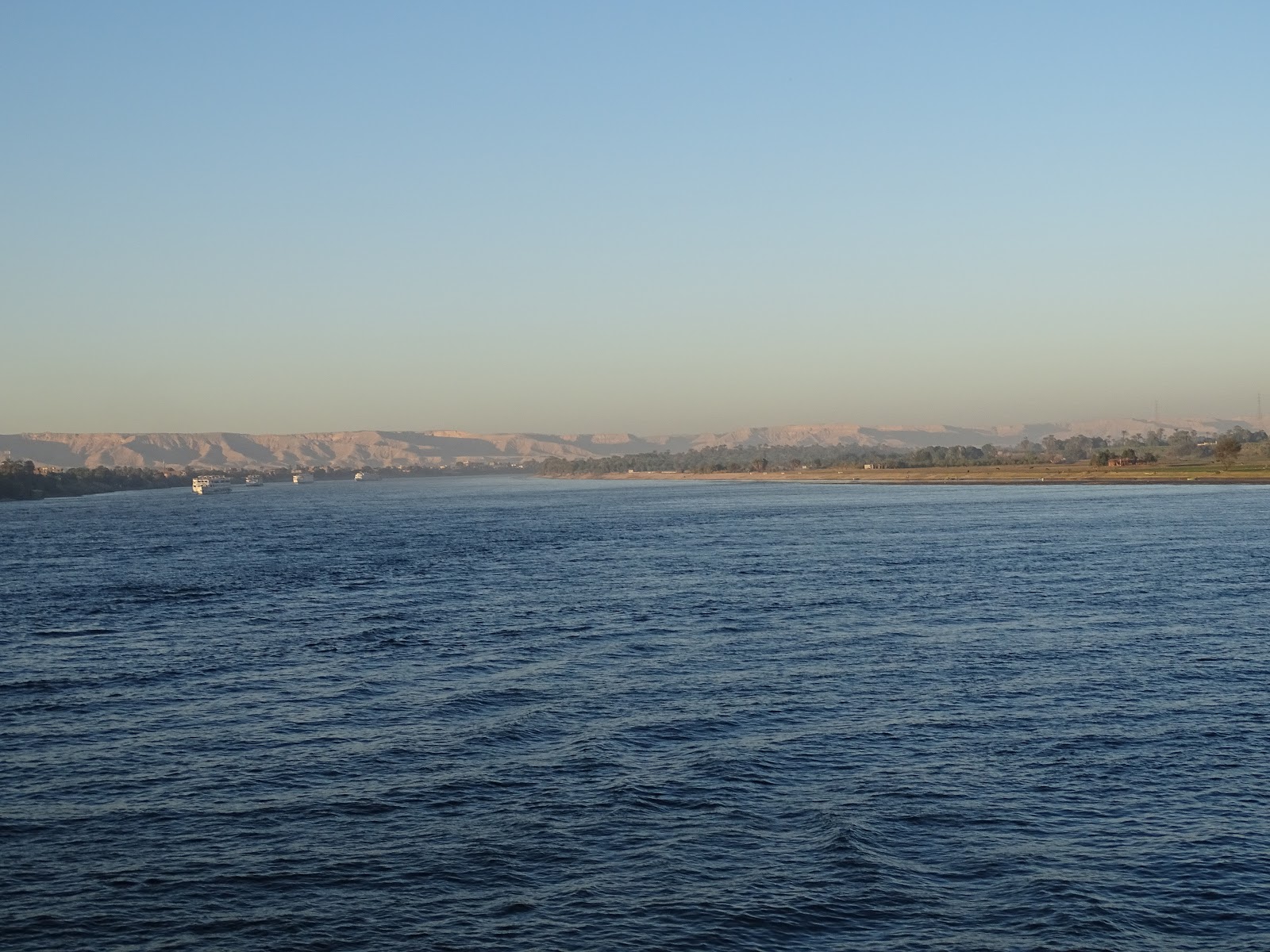 TRAS LAS HUELLAS DE HERÓDOTO. . . : EGIPTO EL DON DEL NILO.