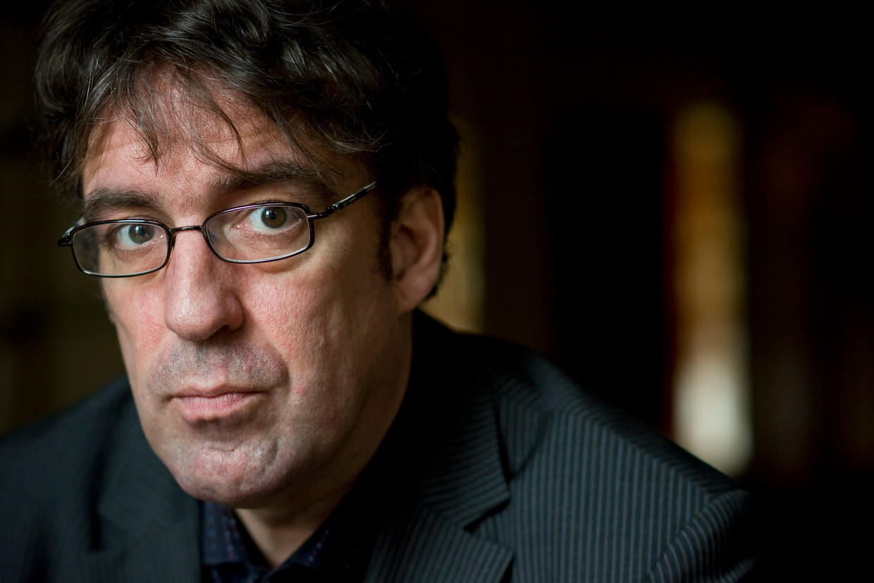 Studiebol: Wakend over God, Joost Zwagerman, 2015.