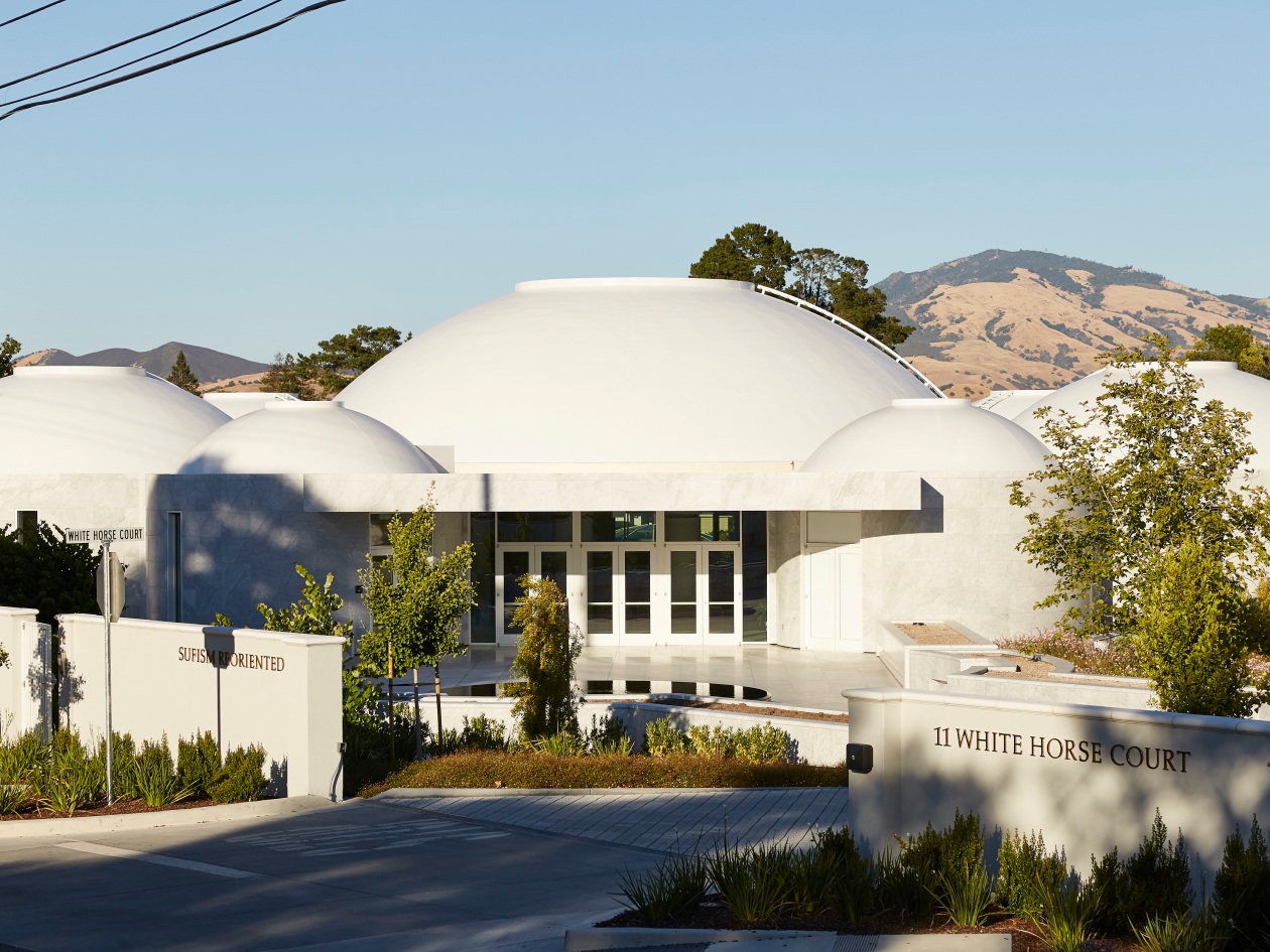 Western Sufism: The Sanctuary of Sufism Reoriented