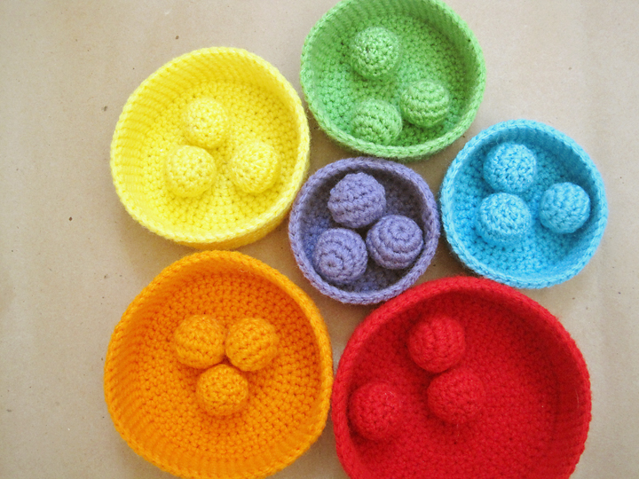 Seriously Daisies: Crochet Pattern: Color Sorting Balls