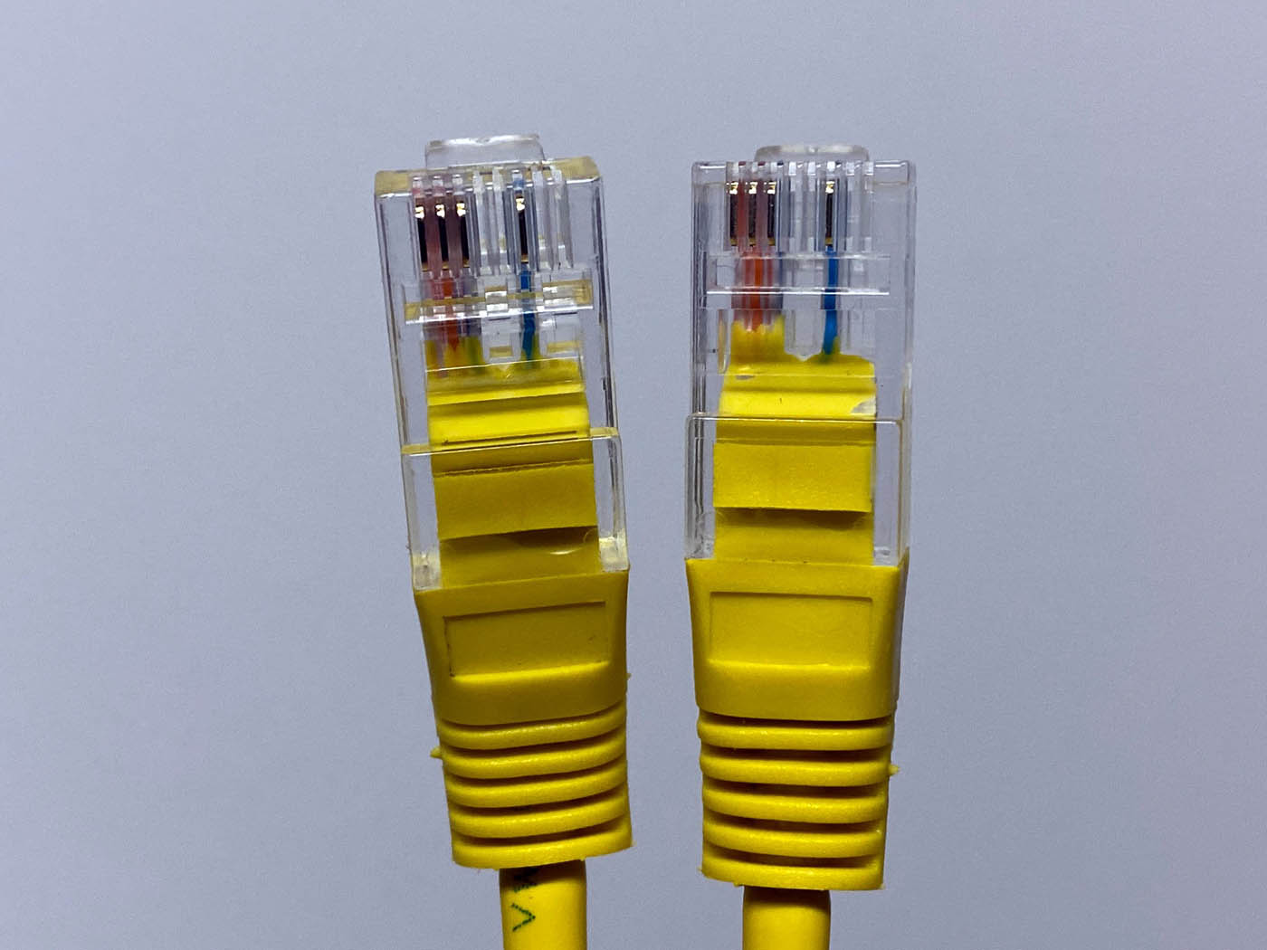 Bittimittari: Vajaa Ethernet-kaapeli siirtää vain 100 megabittiä sekunnissa