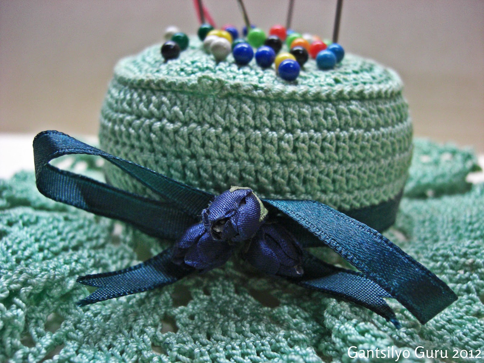 Gantsilyo Guru: Uses for Crochet 3: Pin Cushion