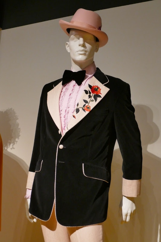 Hollywood Movie Costumes and Props: Dolemite Is My Name movie costumes ...