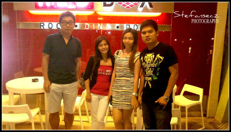 Stefansecz | memorable excursions: #red box ayala#