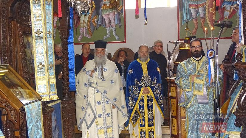 ΑΓΙΑ ΛΑΥΡΑ: H ΠΑΝΗΓΥΡΙΚΗ ΘΕΙΑ ΛΕΙΤΟΥΡΓΙΑ ΣΤΗΝ ΙΣΤΟΡΙΚΗ ΜΟΝΗ (ΕΙΚΟΝΕΣ ...