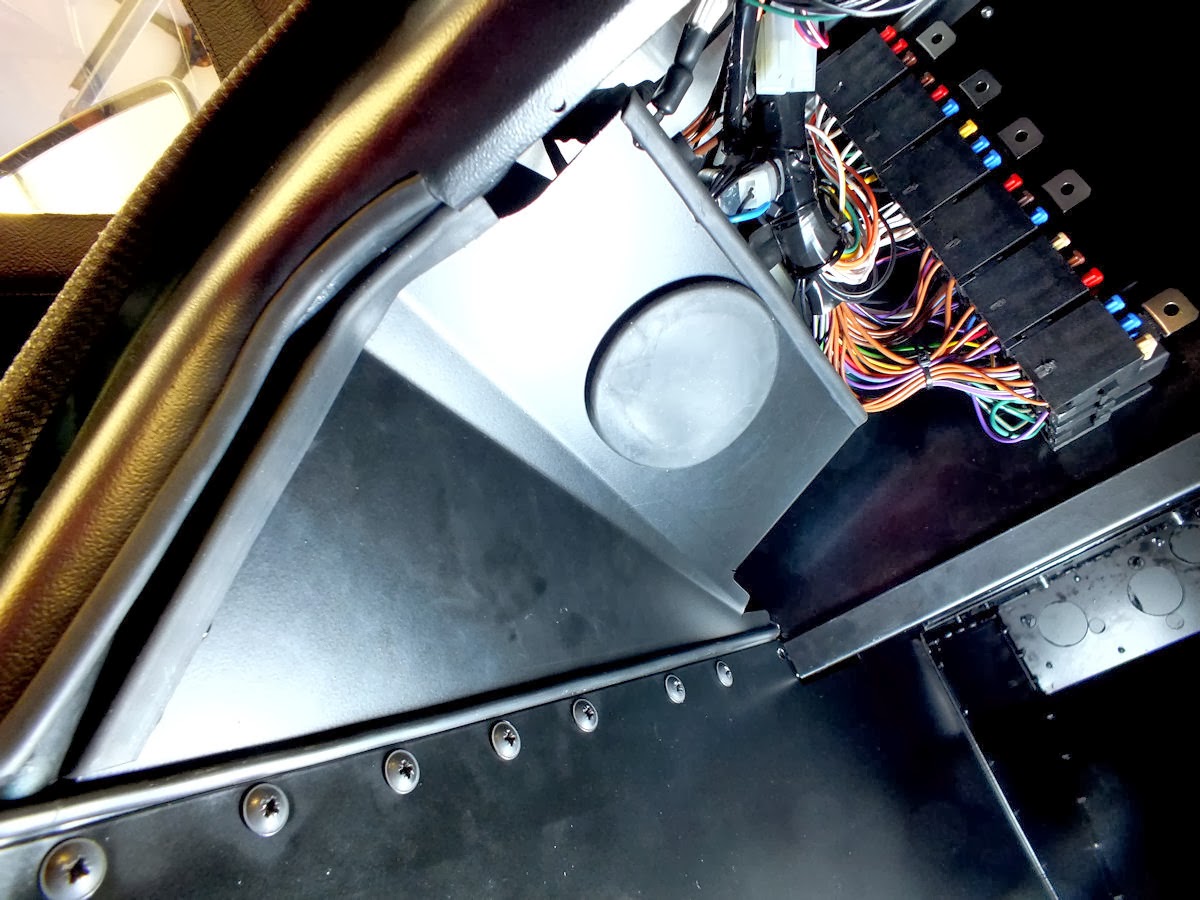 Caterham Seven Build: Day 21 - IVA, Driving, Bonnet