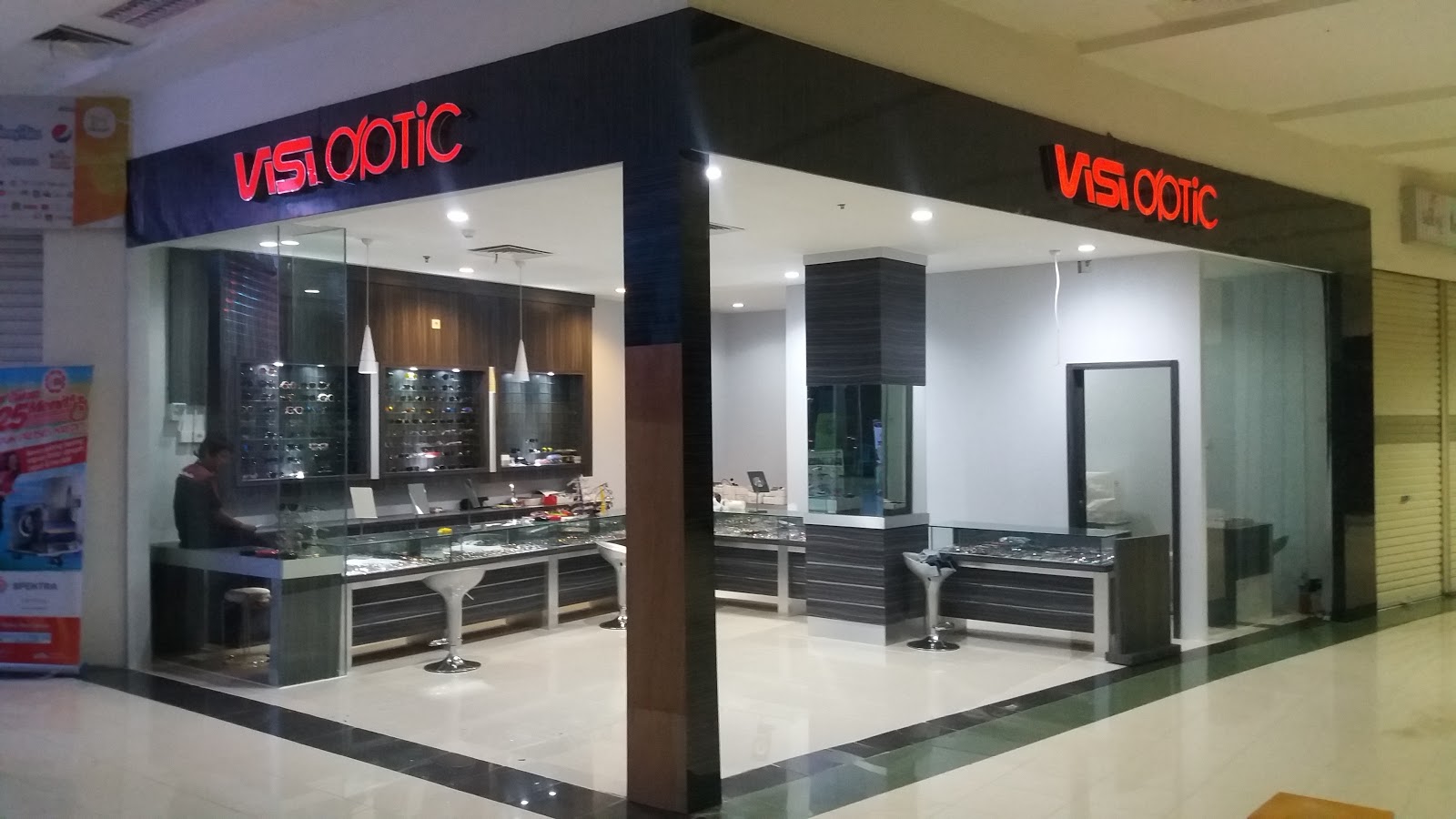 RAK DISPLAY PAJANGAN DISTRO | Dzahra Furniture