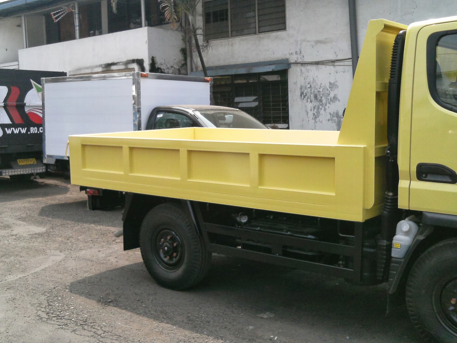 SALUYU KAROSERI: Bak besi Tinggi 40cm untuk mobil Truck 4 Roda