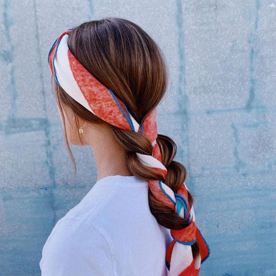 9 Ways to Style a Bandana Scarf - Shenandoah Sugar