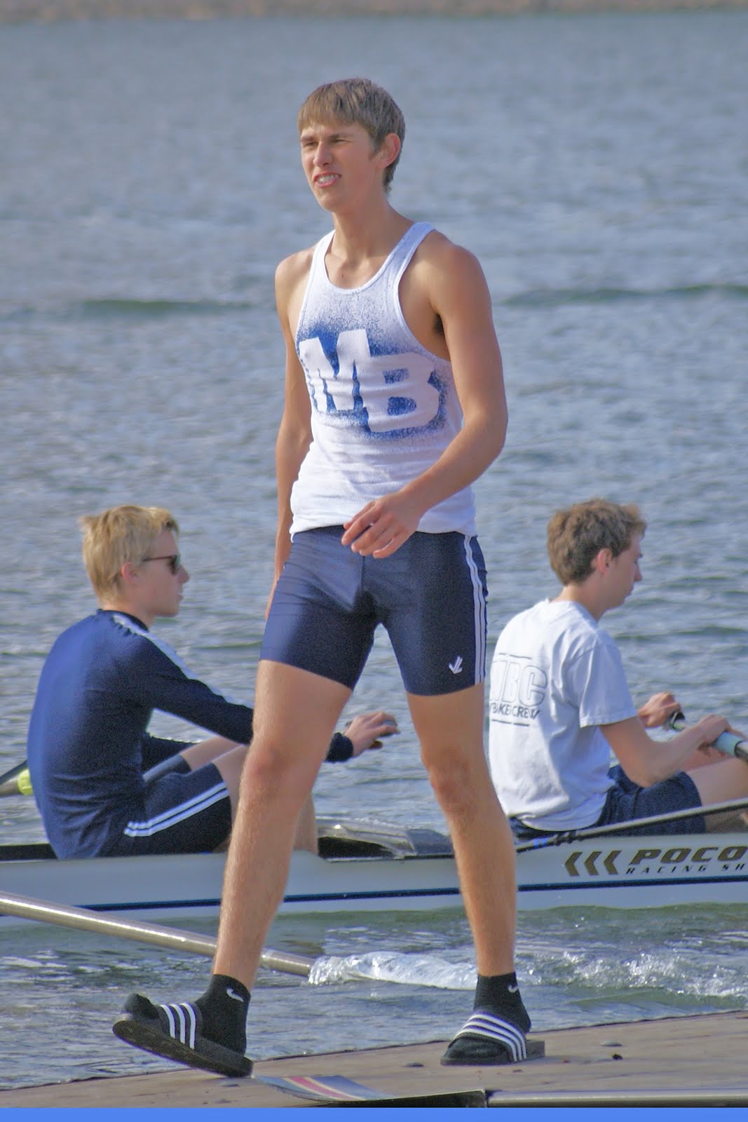 Hot Men Rowing!: 8 Gorgeous Young Men