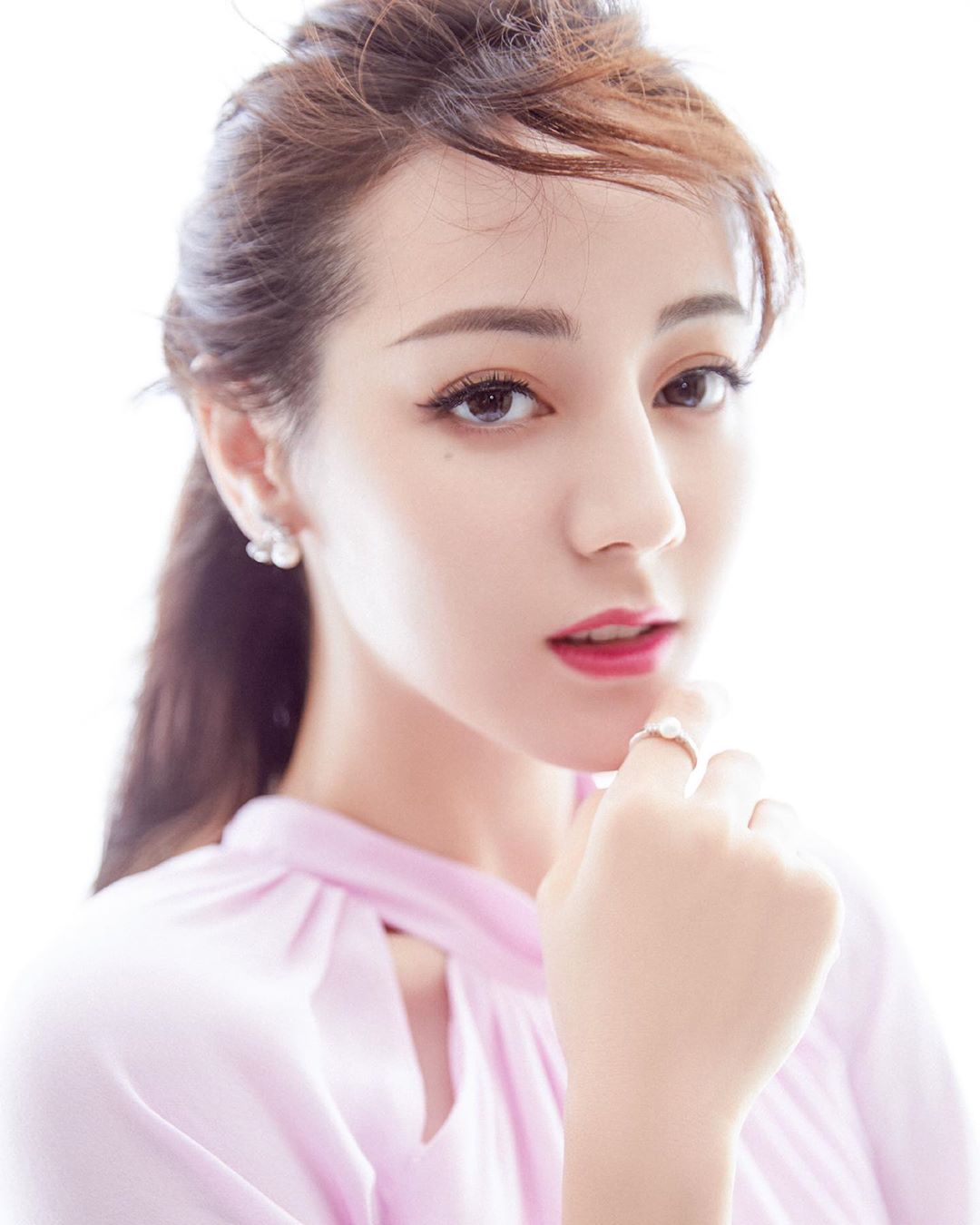 Biodata dan Profil Lengkap Dilraba Dilmurat - Nona Mandarin