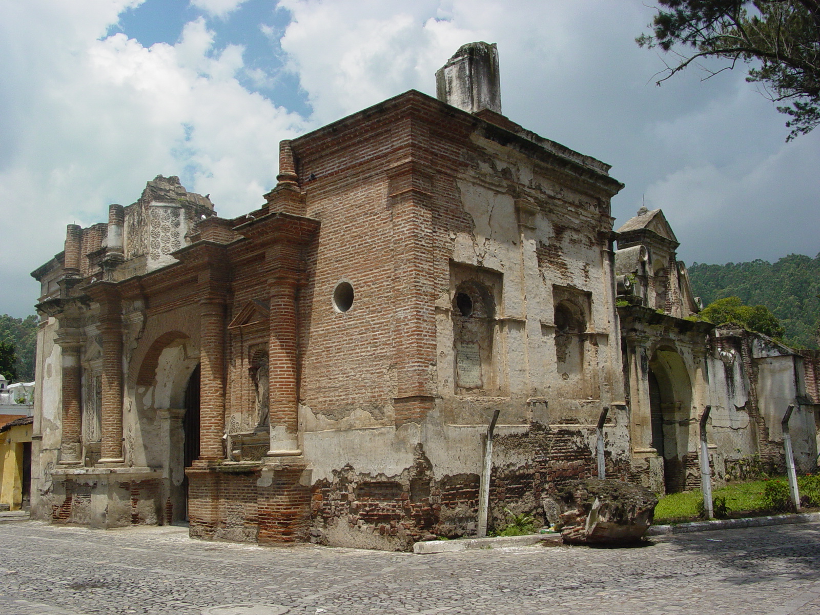 SACATEPEQUEZ - ANTIGUA GUATEMALA