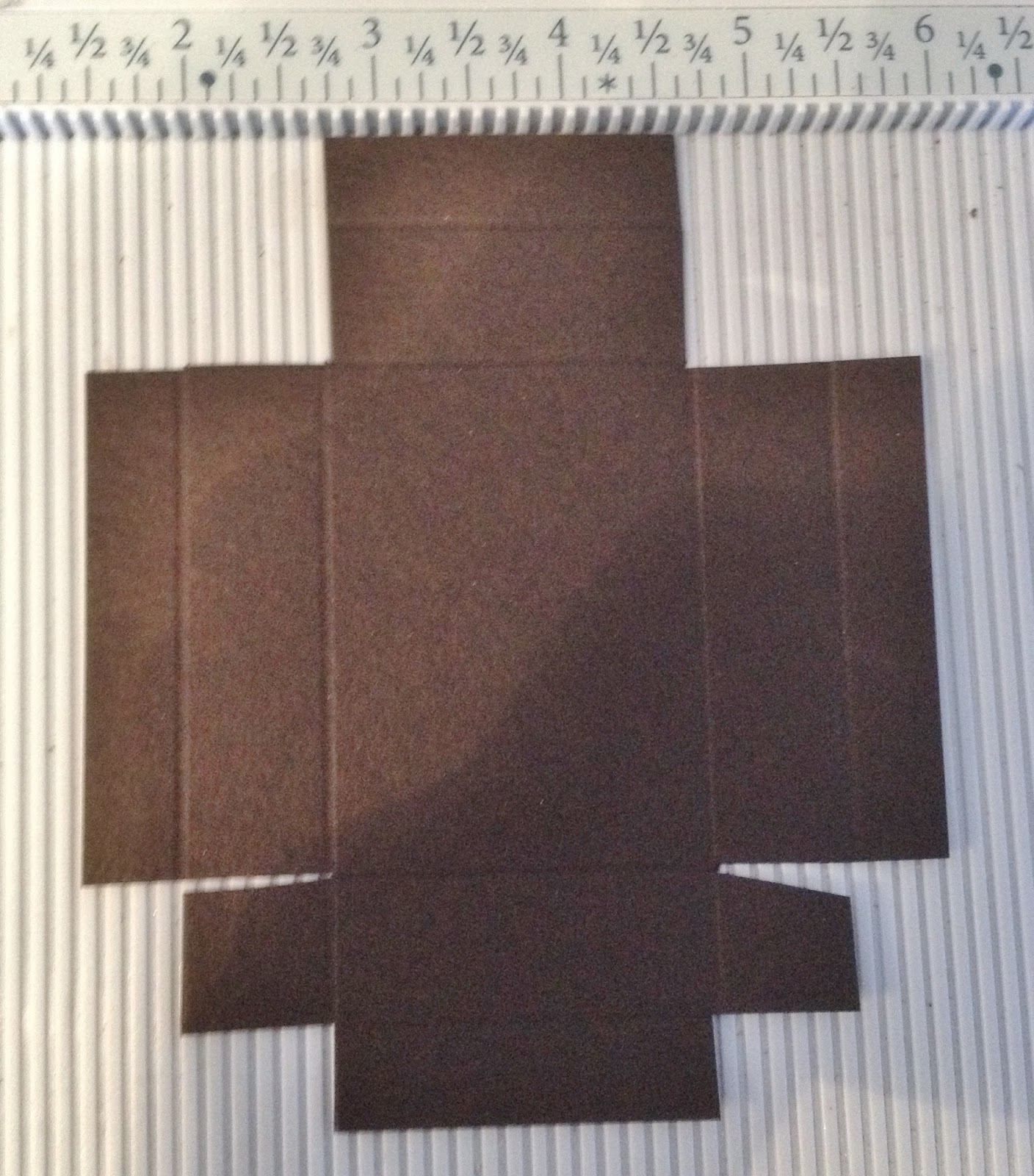 How to make treat boxes in different shapes featuring Graphic 45 Rare ...