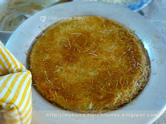 Citra's Home Diary: Künefe Recipe /Turkish sweet cheese kadayif pastry ...