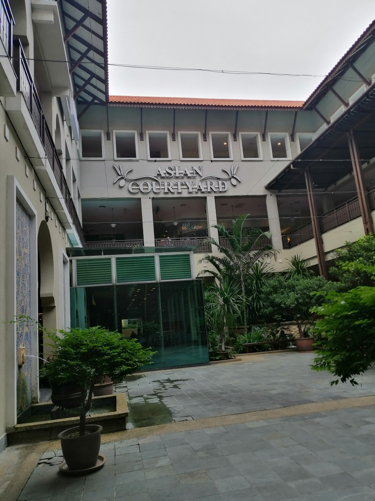 orangbukit: The Courtyards @ the Curve