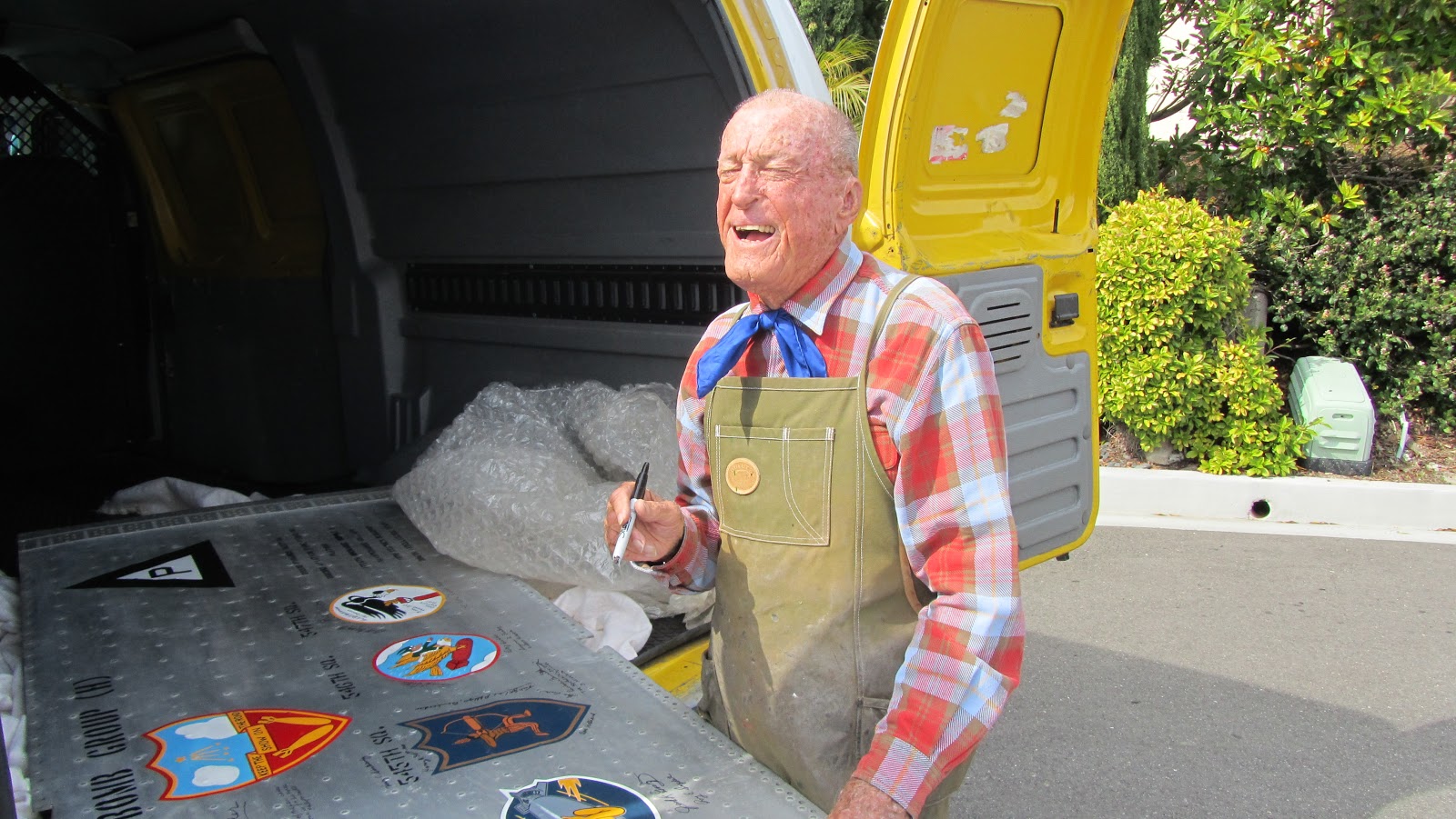 384th BG Veterans Signing Project