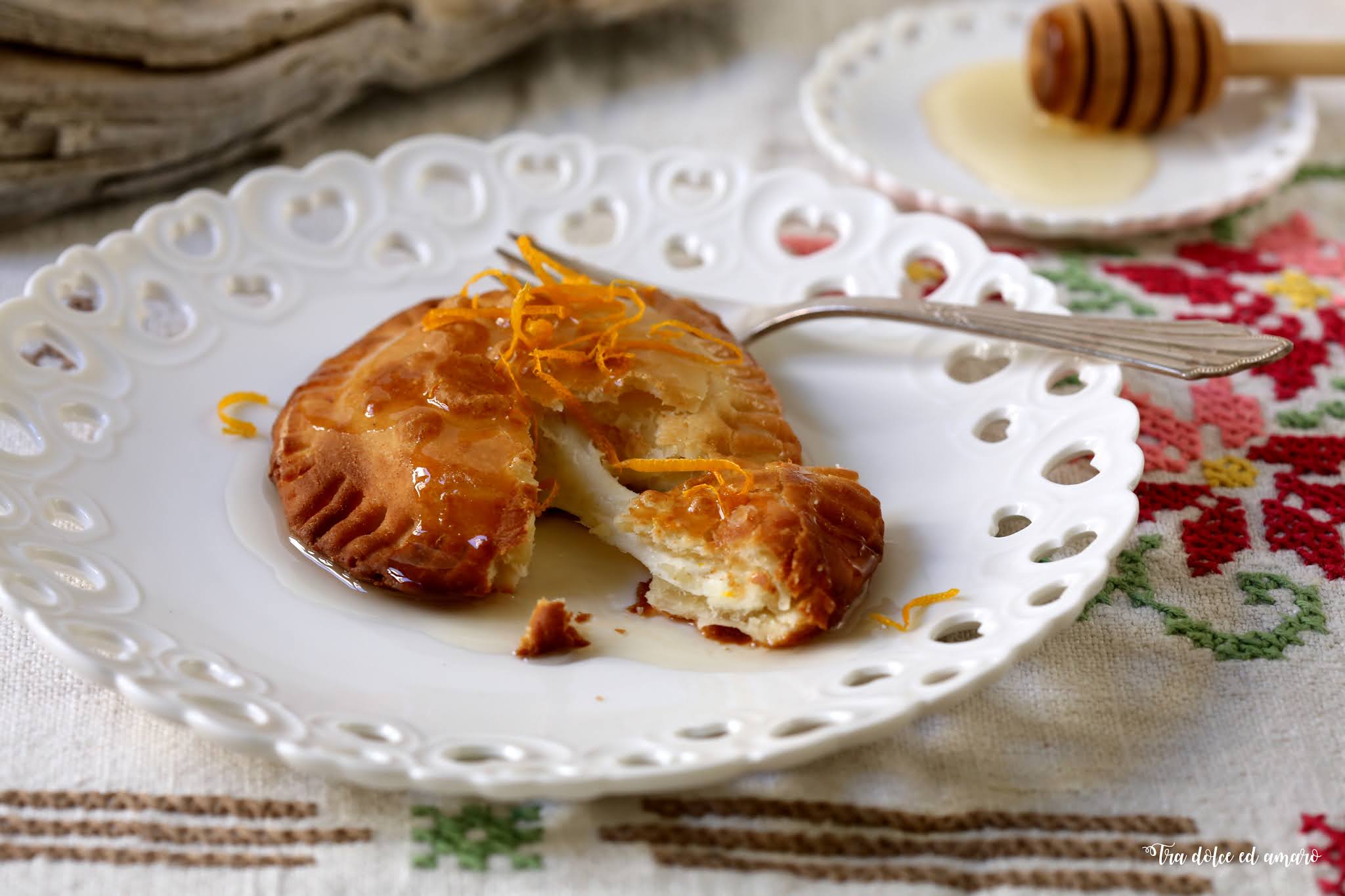 Tra dolce ed amaro: Süßes Sardinien: Seadas