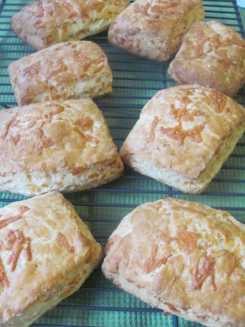 For the love of dinner: Ina Garten's buttermilk cheddar biscuits