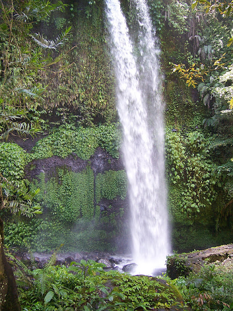 Un viajero por el mundo: Senaru II- Sira beach