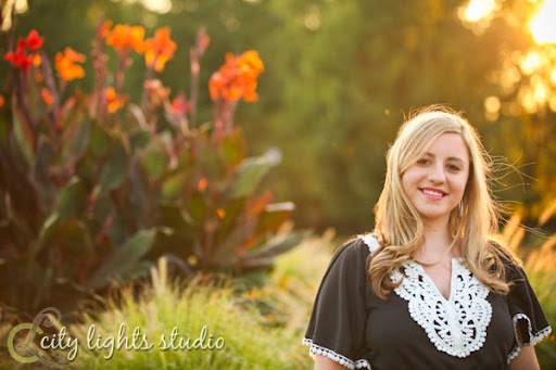 City Lights Studio: 08.30 | LOVE | Jane Senior Portraits