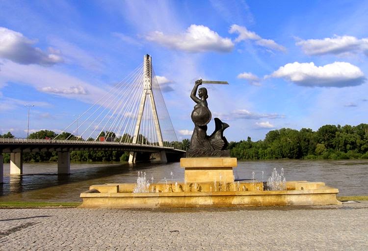 Ulicami Warszawy: WARSZAWSKA SYRENKA - LEGENDARNA OBRONICIELKA WARSZAWY