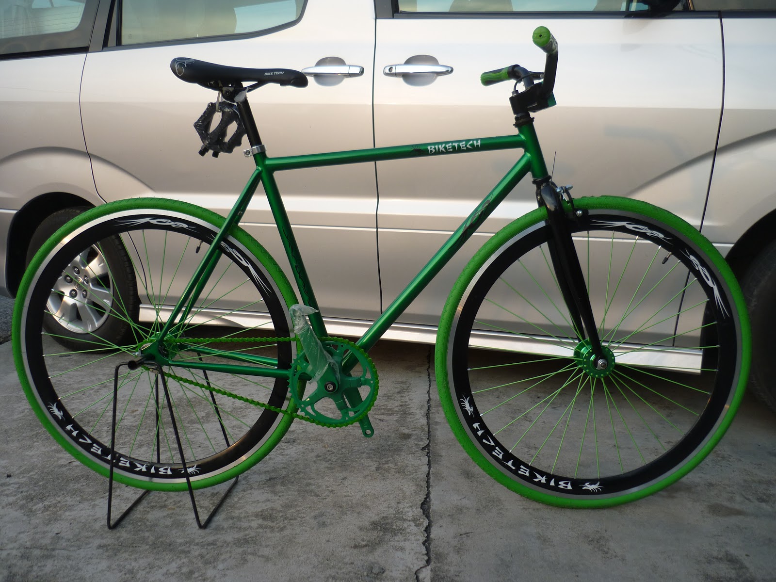 ytwocycle Trading: Fixie Bike - BikeTech (BMX version)