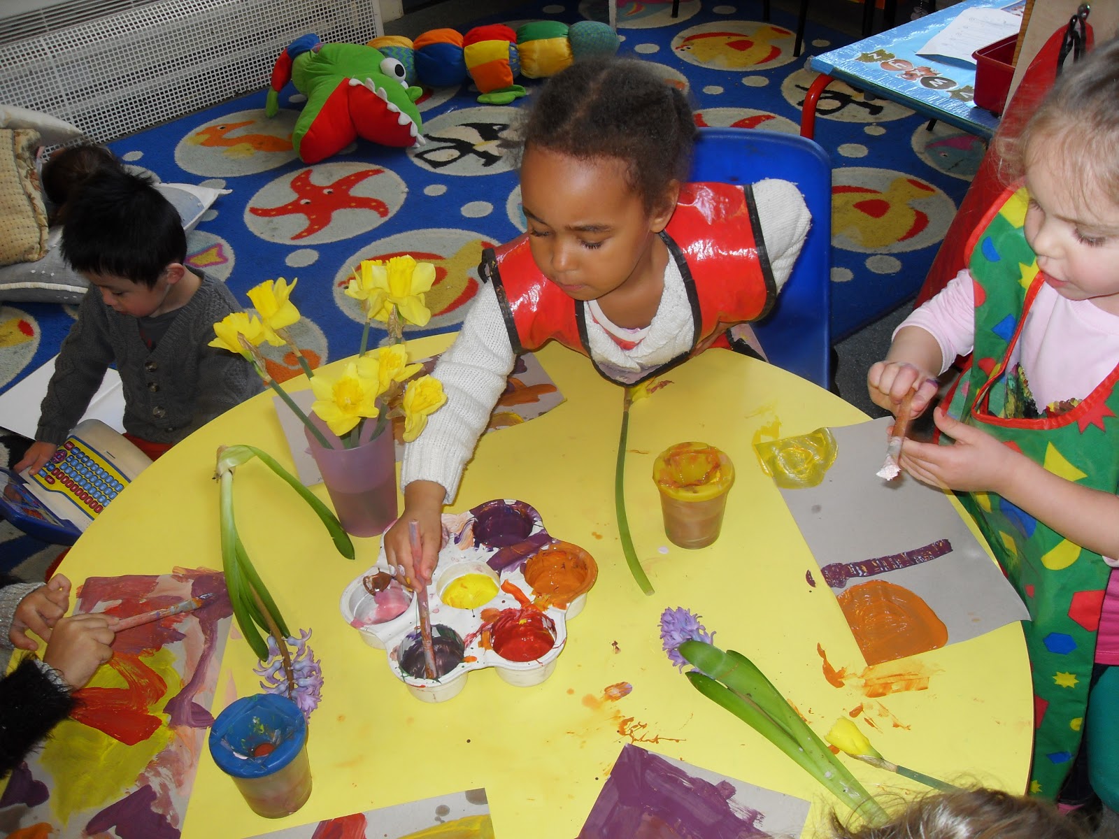 Gleadless Primary School Foundation Stage: Flower shop