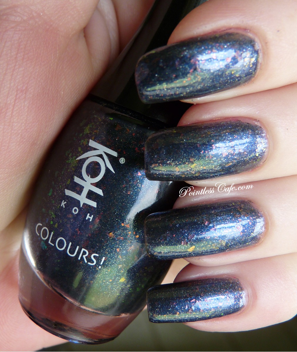 Koh Colours! Blue Universe - Swatches and Review | Pointless Cafe